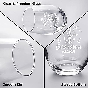 Futtumy Promoted To Grandma Gifts, Grandma Est 2023 Stemless Wine Glass for Mothers Day Christmas Pregnancy Announcement, First Time Grandma Gifts for Promoted To Grandma New Grandma, 17oz