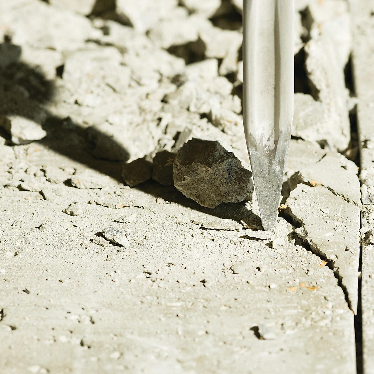 BOSCH HS1934 16 In. R-Tec Star Point Chisel SDS-max Hammer Steel , gray