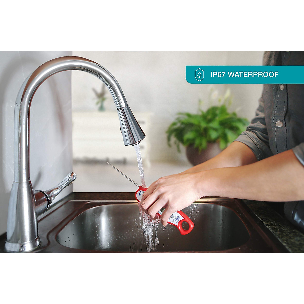 DeltaTrak Professional Digital Instant Read Meat Thermometer for Kitchen Food Cooking, Grill ,BBQ, Smoker, Deep Frying ,Candy, Waterproof , Red Q1000