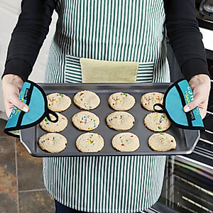 Alselo Pot Holders and Kitchen Towel, Heat Resistant Potholder 4 Piece with Dish Towel 1 Piece, Funny Baking Theme Hot Pats Festive Gift Mitts for Cooking Baking Grilling BBQ (Wathet Blue, 5)