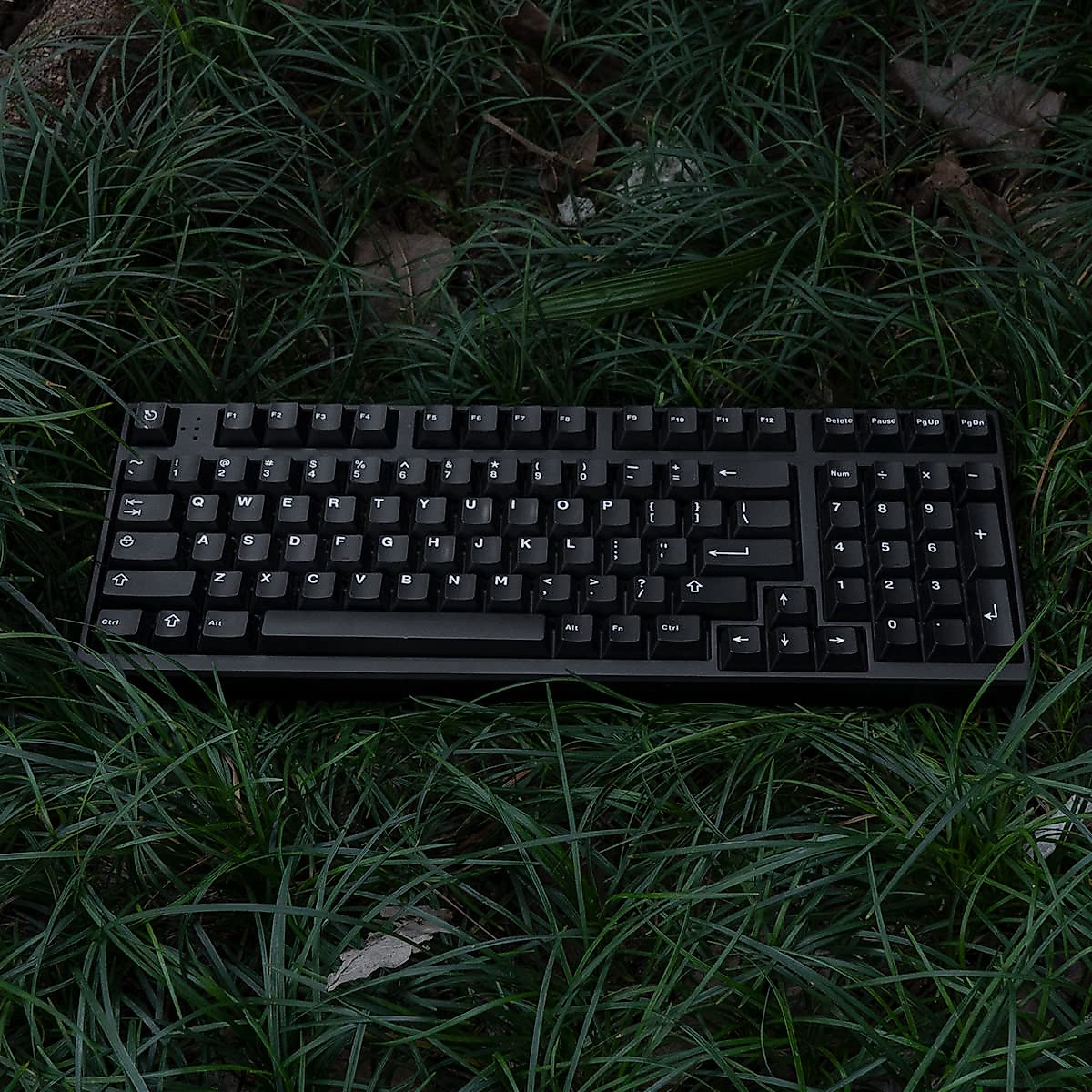 White Blue Keycaps Set 132 Keys Cherry Profile Doubleshot Custom Keycaps for Cherry MX Gateron Kailh Box Switches Mechanical Gaming Keyboard