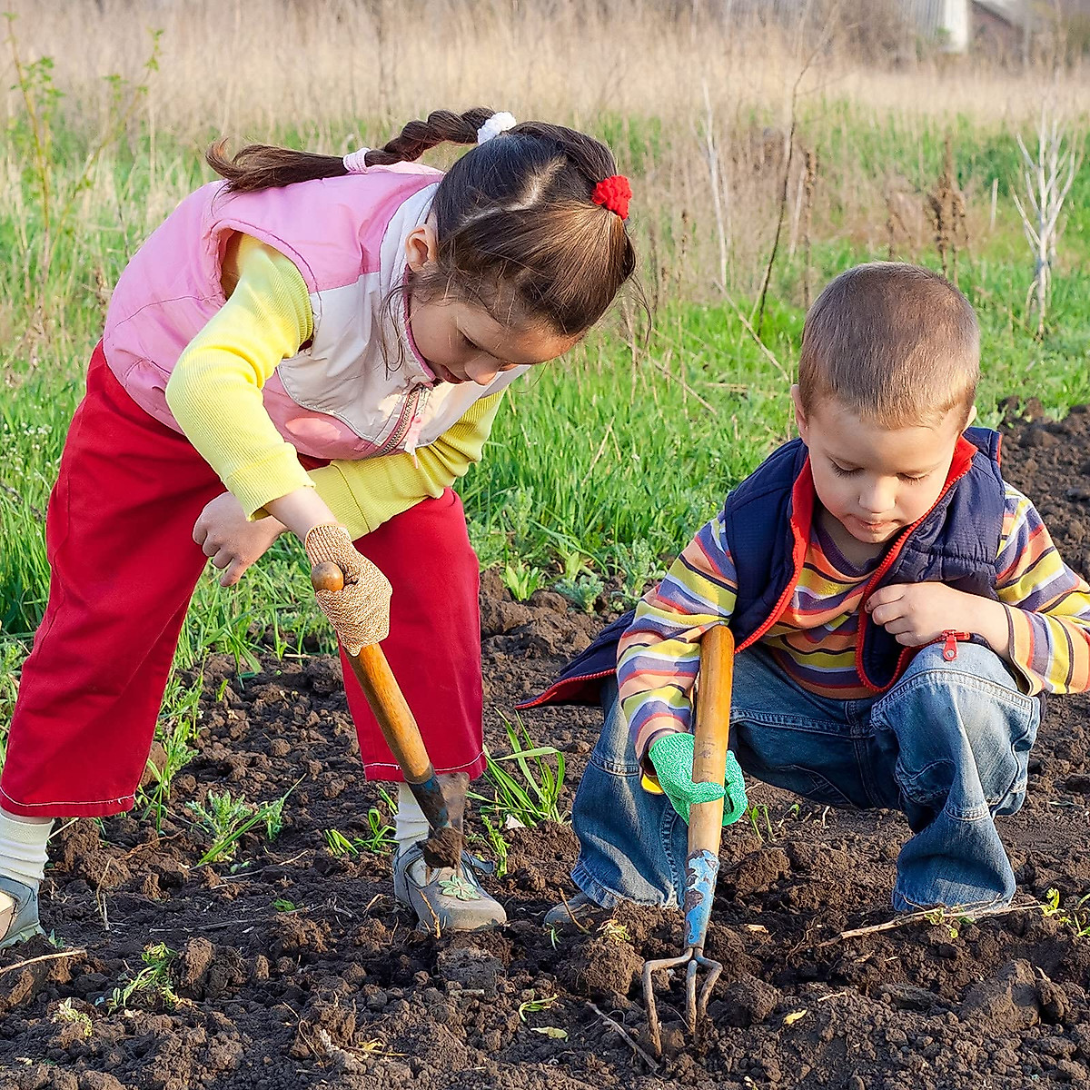 4 Pairs Kids Cut Resistant Gloves Level 5 Safe Gloves Protection for Kitchen Garden, Oyster Shucking, Crafts, DIY (Small)