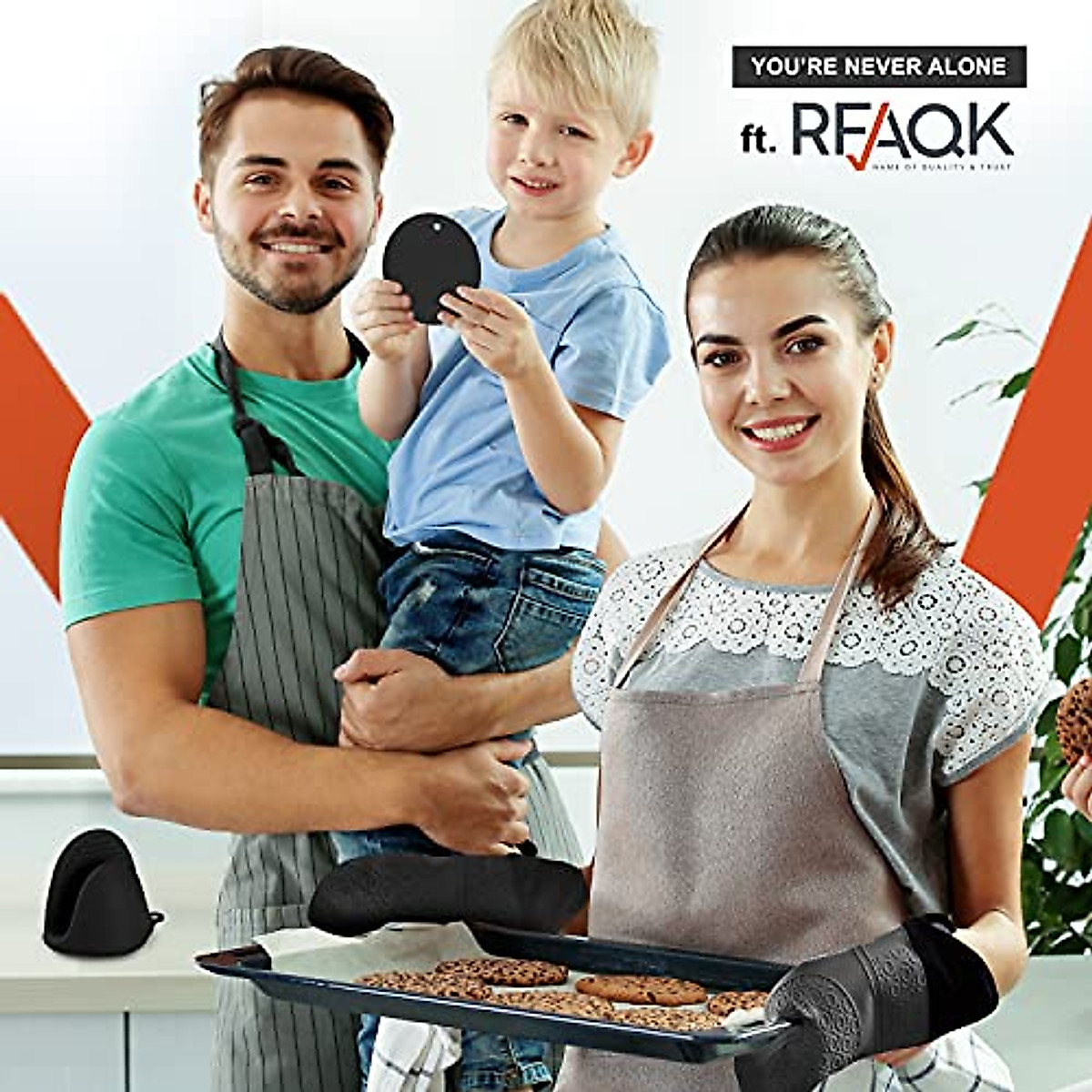 RFAQK Oven Mitts and Pot Holders Sets- Extra Long Silicone Oven Mitts, Oven Mitts Heat Resistant with Quilted Soft Liner and Mini Oven Mittens Sets for Kitchen, Baking, Grill and BBQ (Black)