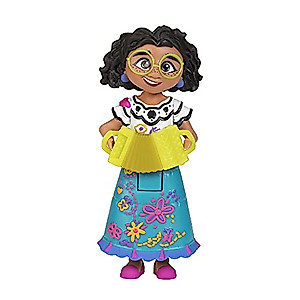 Disney Encanto Doll Figures, The Madrigal Family 6-Pack Set Each with an Accessory - Great to Play with The Casa Madrigal