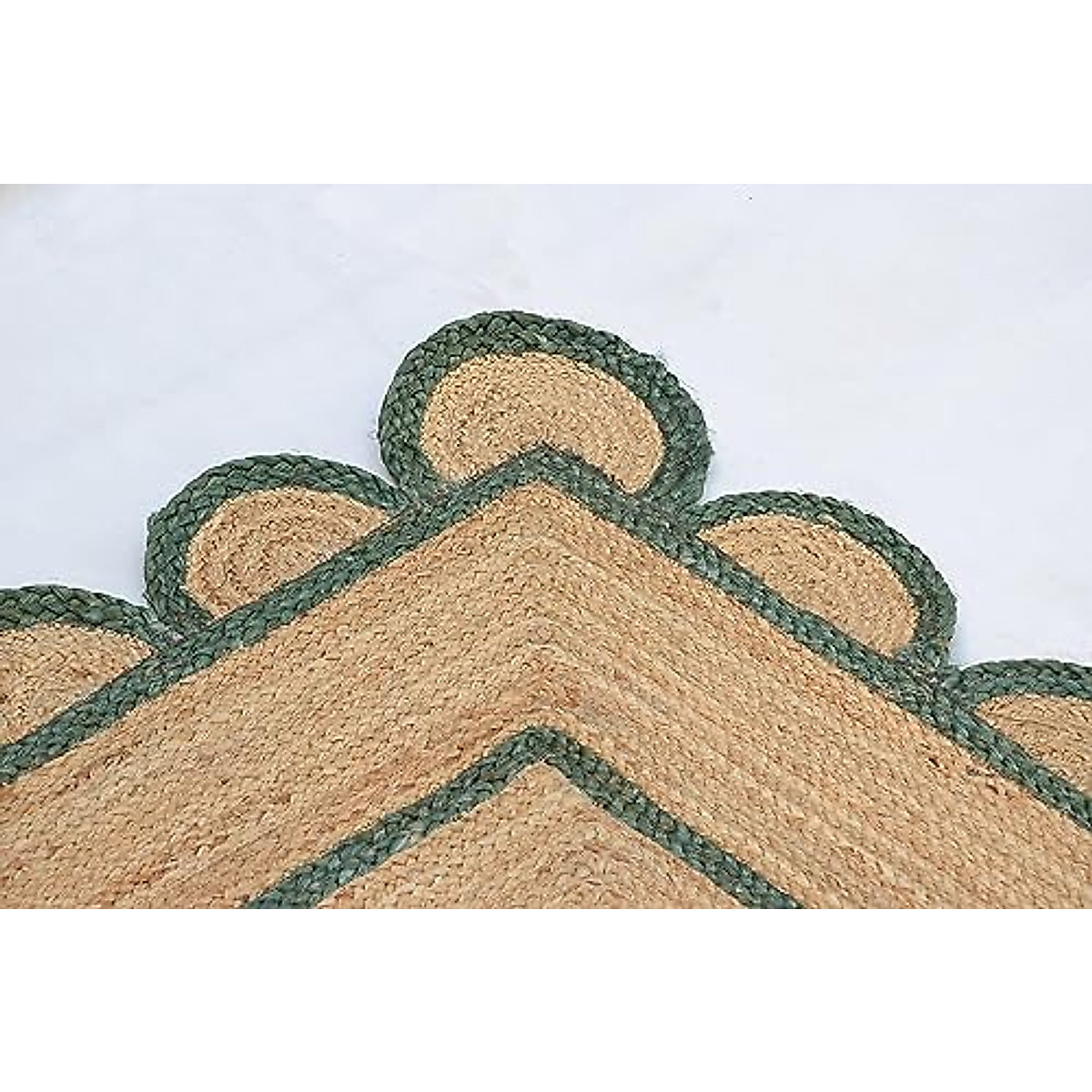 The Weaver House Natural Scalloped Jute Area Rug Bohemian Scallop Boho Decor Area Handwoven Custom Rugs Decorative Rug Reversible Braided Rugs (BD6-6x9-GRN)