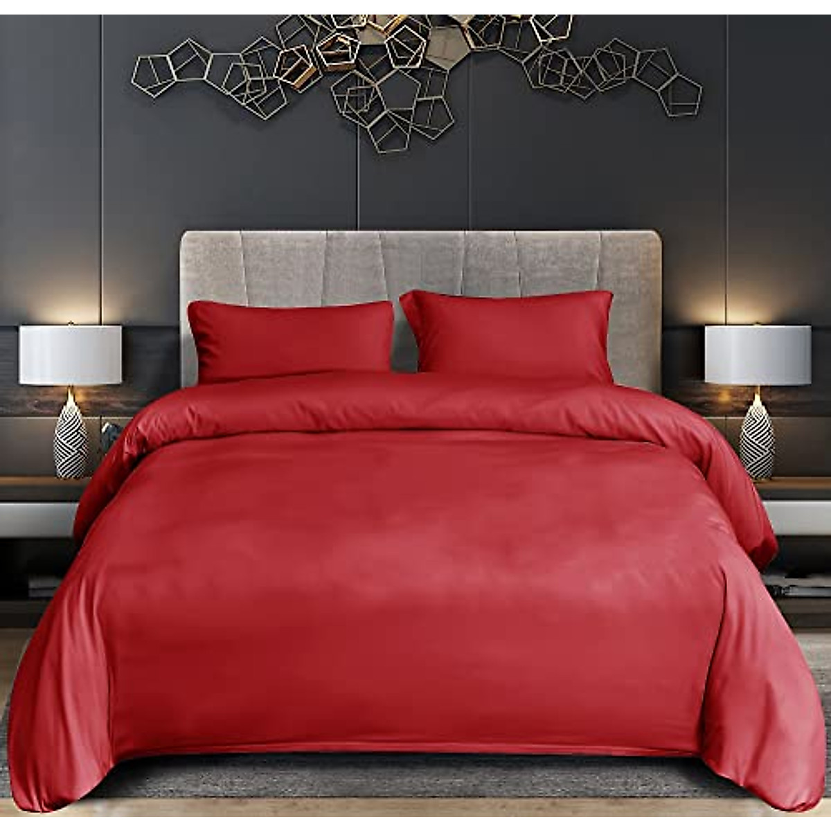 BHT Premium Microfiber Duvet Cover Set – 3 Pieces - Super Soft 1800 Thread Count with Zipper Closure - Fade & Wrinkle Resistant (Red, Queen)