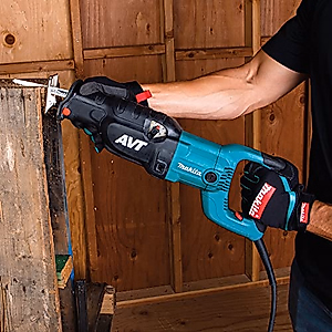 Makita JR3070CTZ Recipro Saw with 15-Amp Tool Less Blade Change and Shoe Adjustment