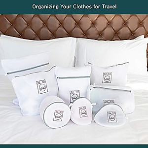 Showertopia Set of 7 Or Set of 8 Mesh Laundry Bag for Delicate with Premium Zipper, Travel Organize Bag, Clothing Washing Bags for, Blouse, Underwear, Bra, Lingerie, Hosiery, Stocking (Set of 8)