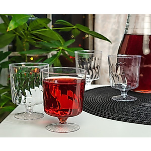 Red Co. Set of 10 Mini Unbreakable 8 Fl Oz Party Wine Glasses with Short Stem, Clear – Made in USA