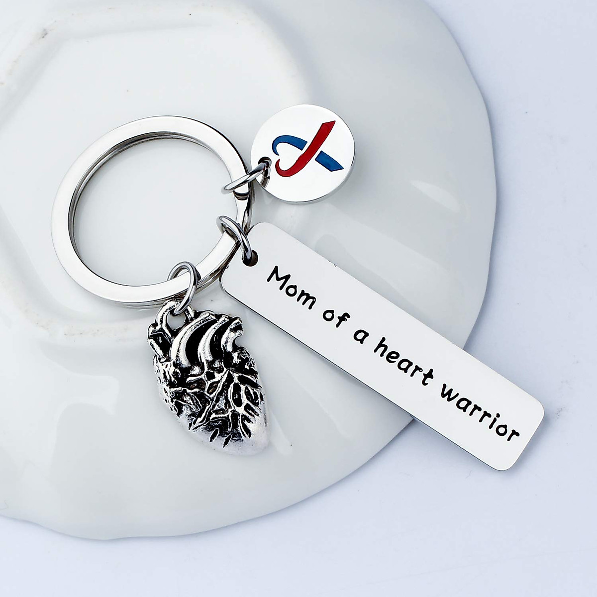 FUSTMW CHD Awareness Keychain Mom of A Heart Warrior Gifts CHD Heart Defect Recovery Gift Heart Disease Jewelry (Mom Heart Warrior ky)