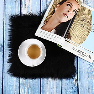 Molain 25 cm Fluffy Rug Faux Fur Carpet Baby Photoshoot Props Holder Small Mini Square Rugs for Bedroom Livingroom Photography Photo Under Nail Mat Table Locker Desk Chair Pad Cover (Black)
