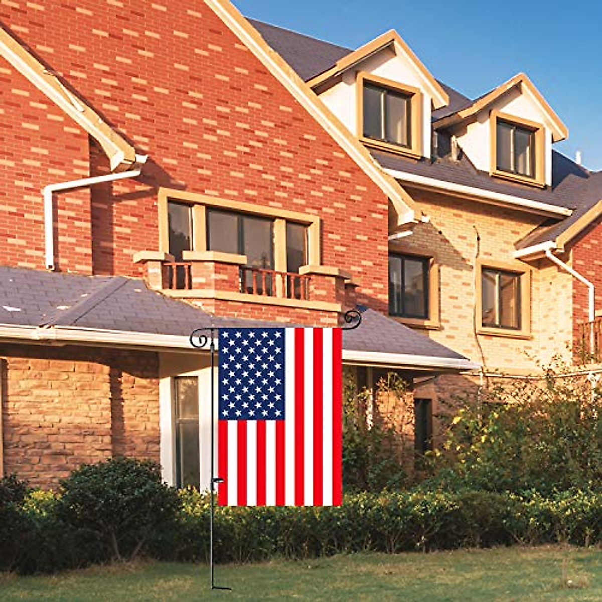 Garden Flag Stand, Yard Flag Holder,Garden Flag Hanger,Banner Pole with one Tiger Clip,Fall Decor for Outdoor Garden Lawn