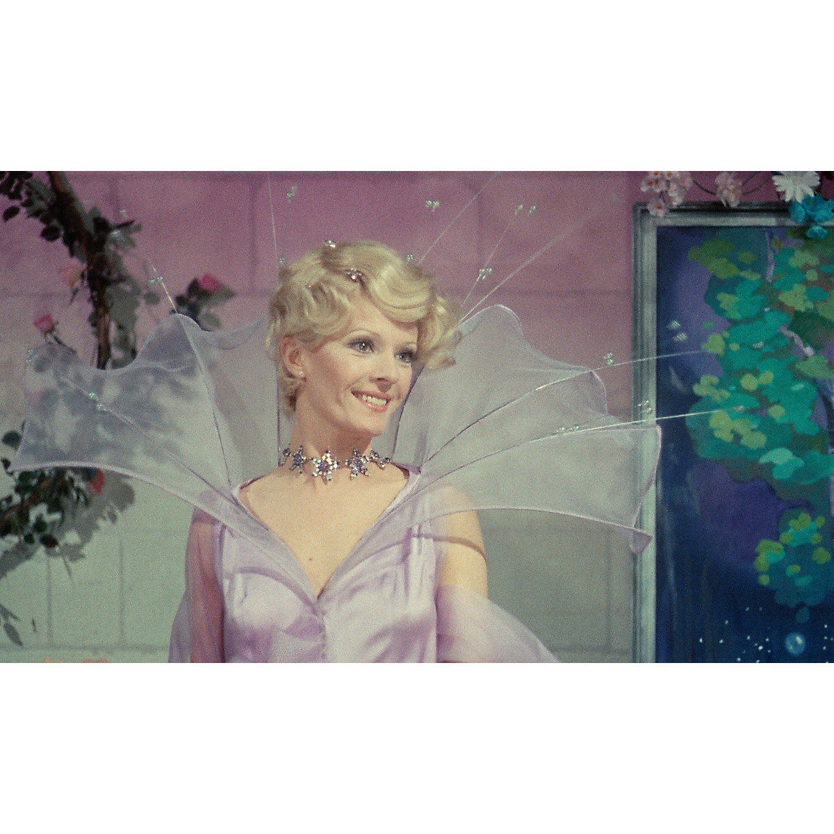 The Essential Jacques Demy (Lola, Bay of Angels, The Umbrellas of Cherbourg, The Young Girls of Rochefort, Donkey Skin, Une chambre en ville) (The Criterion Collection)