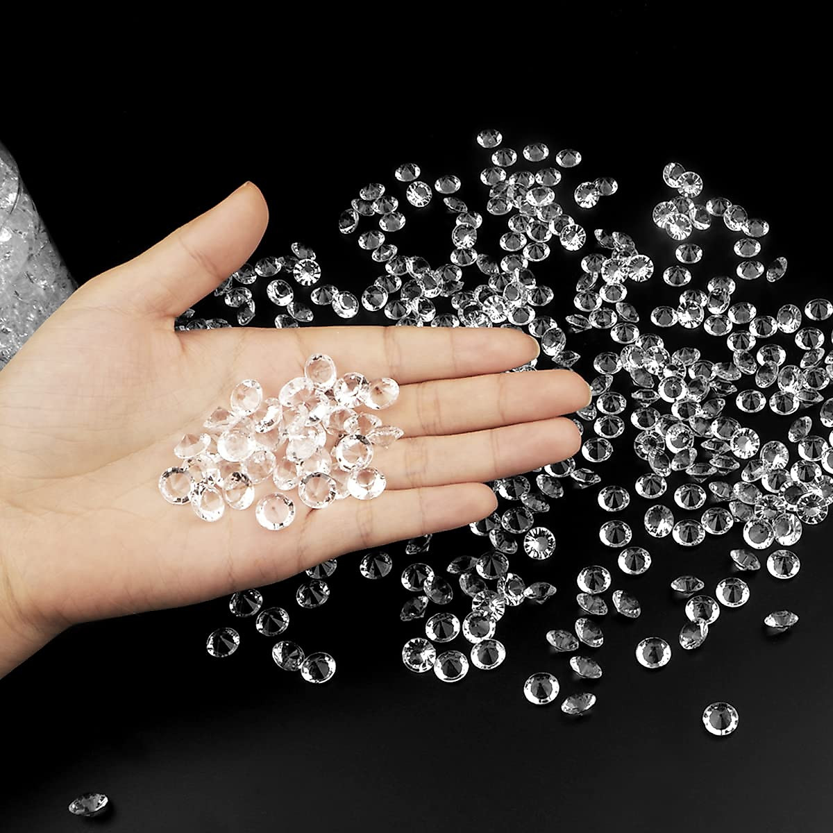 1100 Pieces Clear Wedding Table Scatter Confetti Crystals Acrylic Diamonds Rhinestones for Table Centerpiece Decorations Wedding Decorations Vase Beads Bridal Shower Decorations (10 MM)