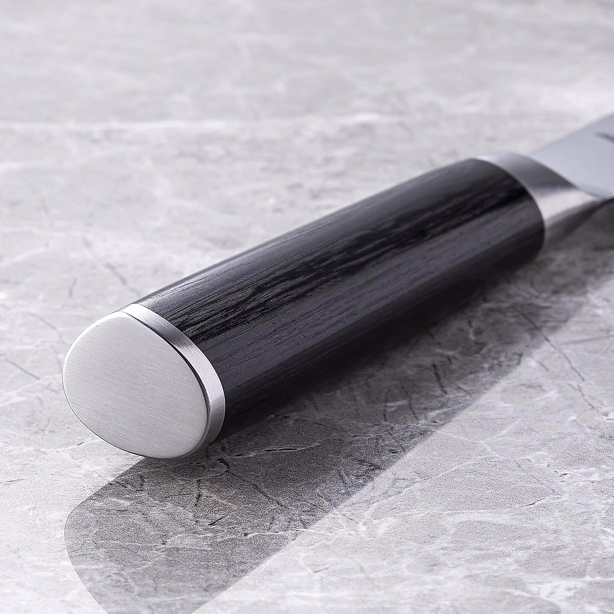 Shun Cutlery Classic Offset Bread Knife 8.25”, Long Serrations Glide Through Bread, Ideal for Cakes and Pastries, Authentic, Handcrafted, Japanese Serrated Kitchen Knife