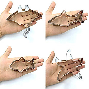 LILIAO Under The Sea Cookie Cutter Set - 7 Piece - Shark, Whale, Fish, Manta, Starfish, Shell and Seahorse Biscuit Fondant Cutters - Stainless Steel