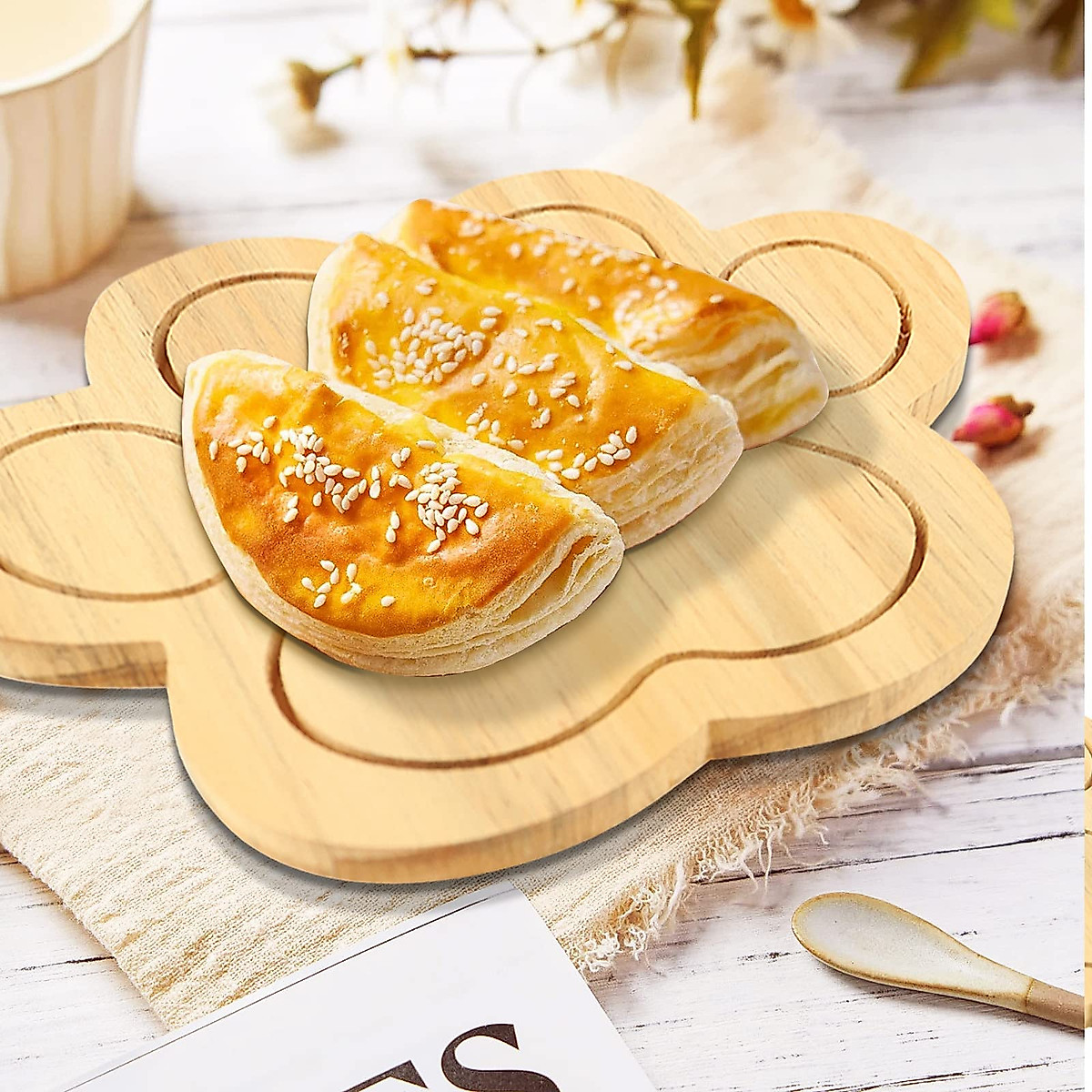 2 Pcs Paw Decorative Cutting Board Wood Serving Board Paw Shaped Wooden Cutting Board Dog Paw Wood Board Wood Charcuterie Boards Decorative Wood Tray for Home Kitchen Decor