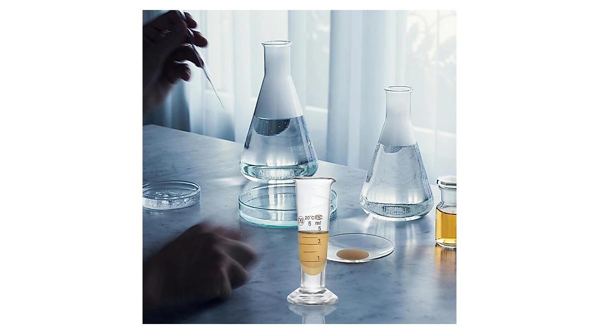 Professional Glass Measuring Cup - Heat Resistant 5ml