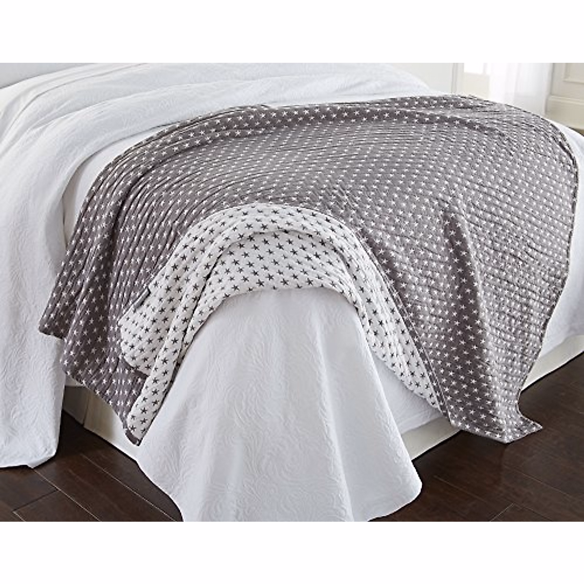 Sterling Creek Dawson Star Muslin Throw Blanket Three Layers Lightweight Breathable Cotton Gauzy Blanket for Adults, All Season (Throw, Gray)