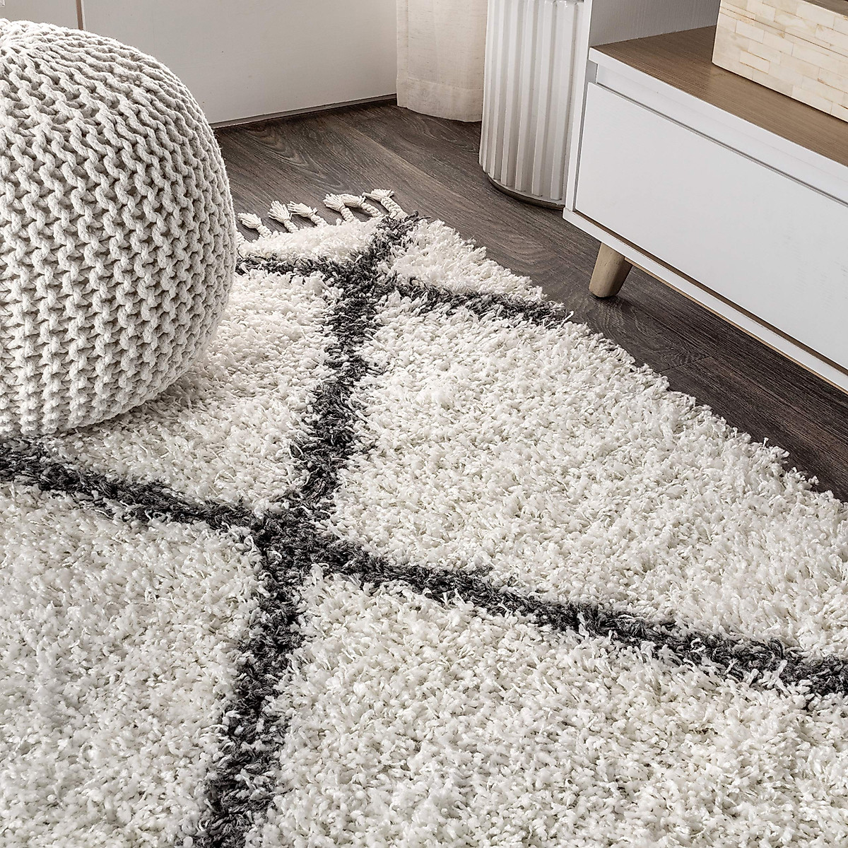 JONATHAN Y MCR104B-28 Mercer Shag Plush Tassel Moroccan Geometric Trellis Indoor Area-Rug Bohemian Easy-Cleaning High Traffic Bedroom Kitchen Living Room, 2 ft x 8 ft, Cream/Grey