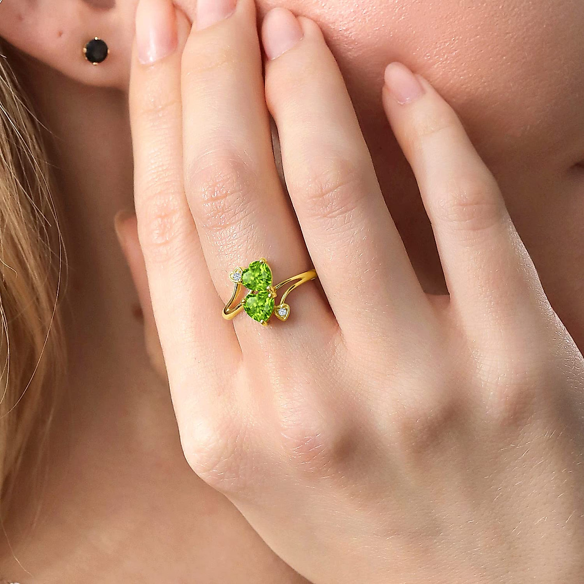 Gem Stone King 10K Yellow Gold. Green Peridot Ring For Women (1.69 Cttw, Heart Shape 6MM, Gemstone Birthstone, Available In Size 5, 6, 7, 8, 9)
