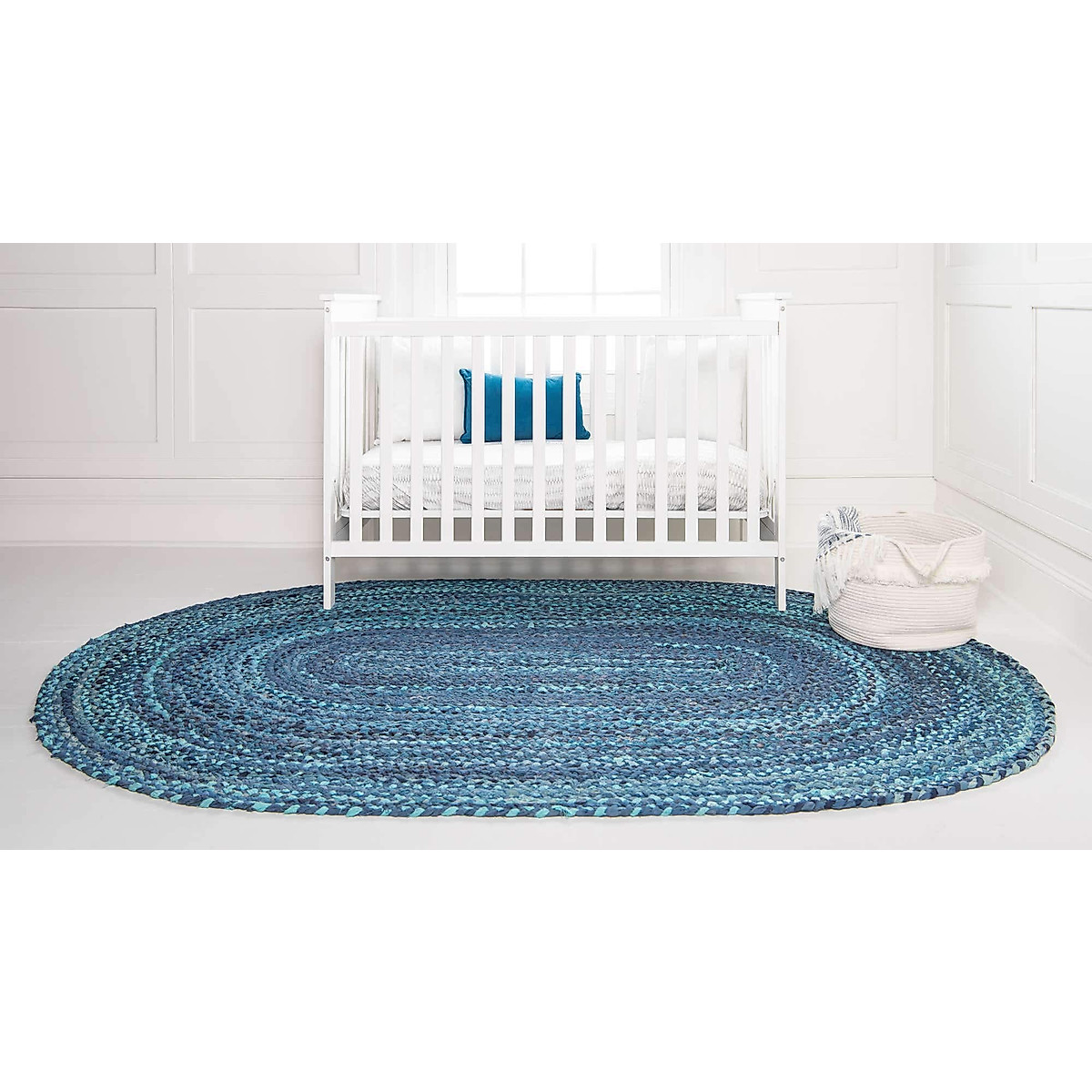 Unique Loom Braided Chindi Collection Area Rug - Layer (3' 3" x 5' 1" Oval, Blue/ Navy Blue)