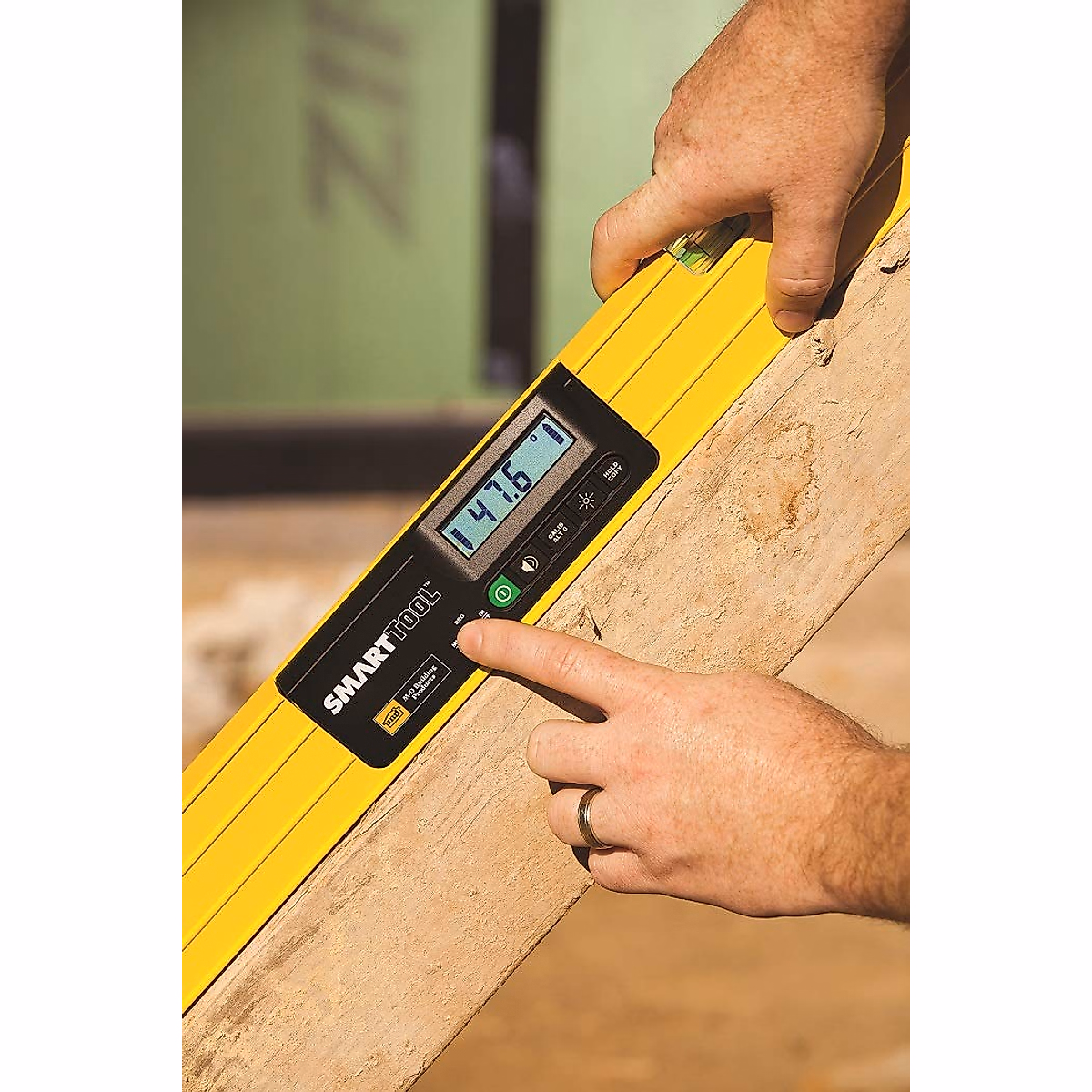 M-D Building Products 92672 SmartTool 72-Inch Digital Level, Yellow, Gen3