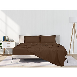 ROYALE LINENS 4 Piece Full Sheets Set - Soft Brushed 1800 Microfiber Bedding - 1 Fitted, 1 Flat Sheet, 2 Pillow Cases - Wrinkle Free & Fade Resistant - Hotel Luxury Bed Sheets (Chocolate Brown, Full)