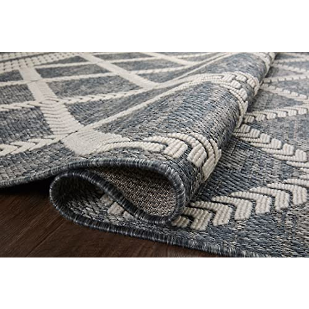 Loloi II Rainier Collection RAI-05 Denim/Ivory, Indoor/Outdoor 7'-10" x 10'-10" Area Rug