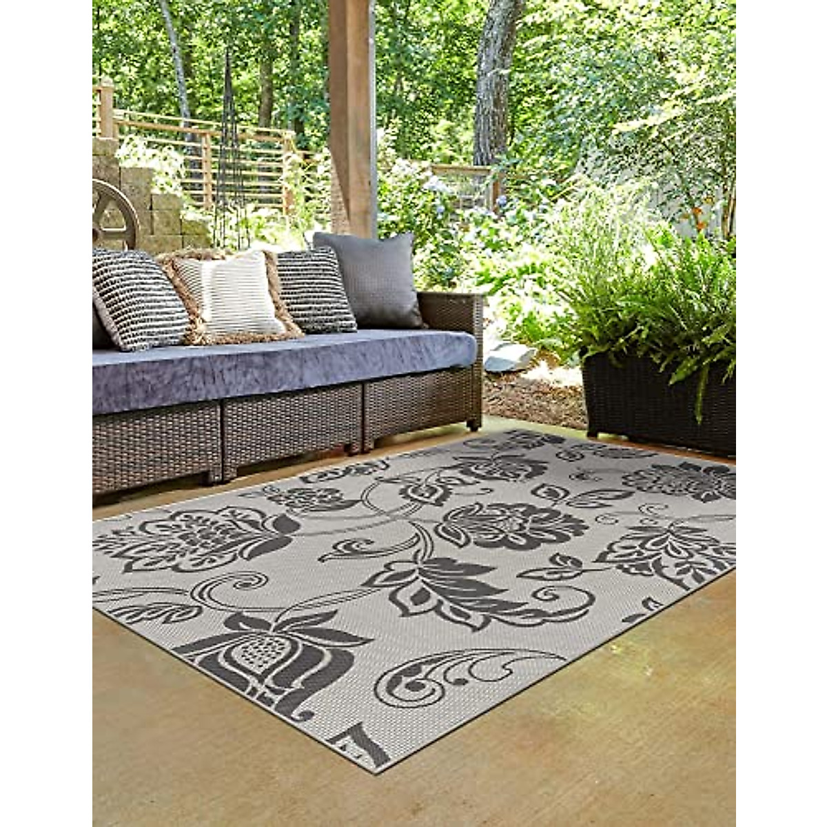 Unique Loom Botanical Collection Floral, Coastal, Bohemian, Indoor and Outdoor Area Rug, Rectangular 2' 2" x 3' 0", Gray/Dark Gray
