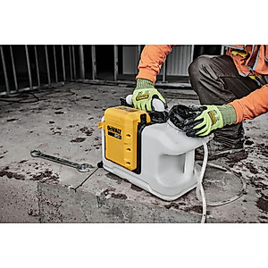 DEWALT 20V MAX Powered Portable Water Tank for Job Sites, 4 Gallons (15L), Bare Tool (DCE6820B)