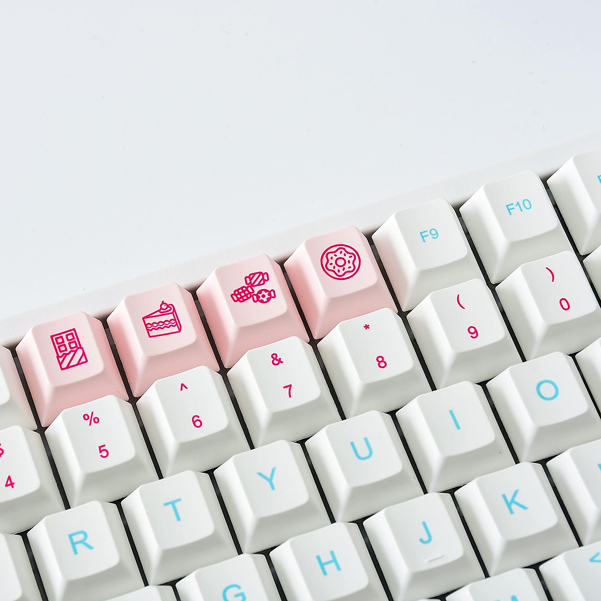 YUNZII Macaron 84 84-Key RGB Hotswap Wired Mechanical Gaming Keyboard with PBT Dye-subbed Keycaps for Mac/Win/Gamers (Gateron Yellow Switch,Macaron)