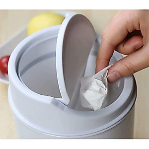 Emivery Plastic Tiny Trash Can with Swing Lid Desktop Mini Trash Can, Blue