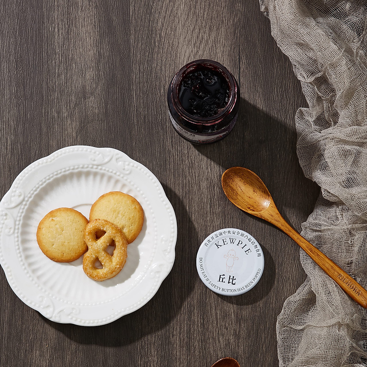 BEIYANG Double Sided 2 PCS Backdrop Boards, 24x24 inch with 2 Brackets Wood and Marble Backdrop Boards for Flat Lay or Food Jewelry Cosmetics Shooting