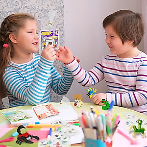 Valentines Day Cards for Kids Classroom, 24 Packs Animals and Insects Building Blocks with Valentines Day Cards for Kids Valentines Gifts Exchange, Valentine Party Favor, Classroom Exchange Prize