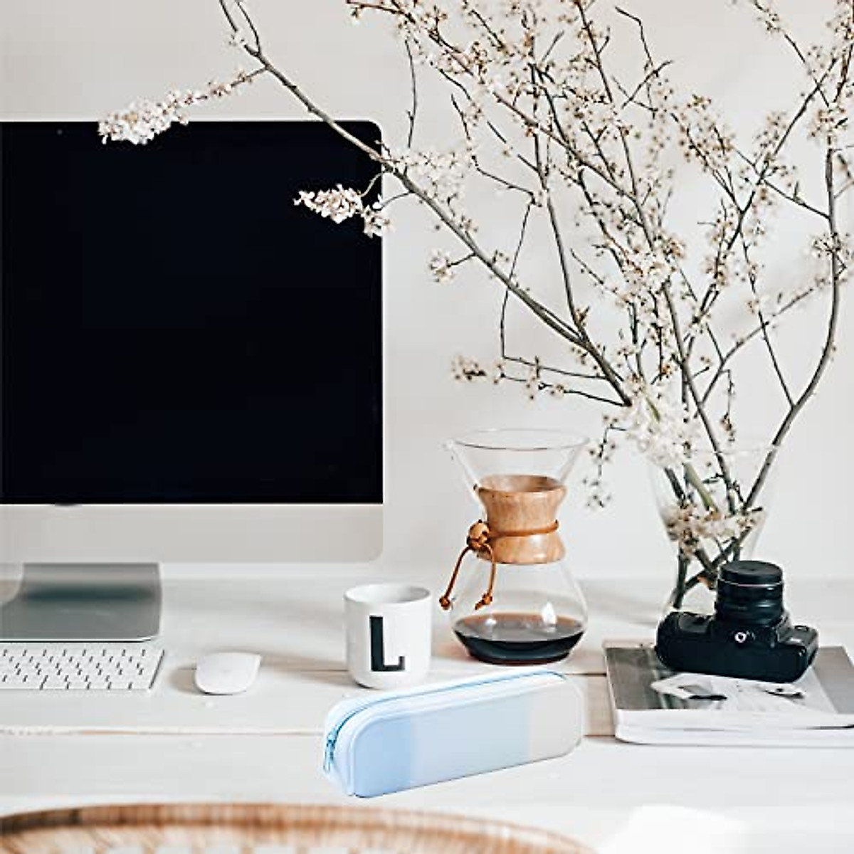 minimaliving Pencil Case,Colorful Silicone Waterproof Pencil Pouch Aesthetic Lightweight&Portable Pen Bag Stylish Small Office Supplies for Adults,Women and Men(Blue)