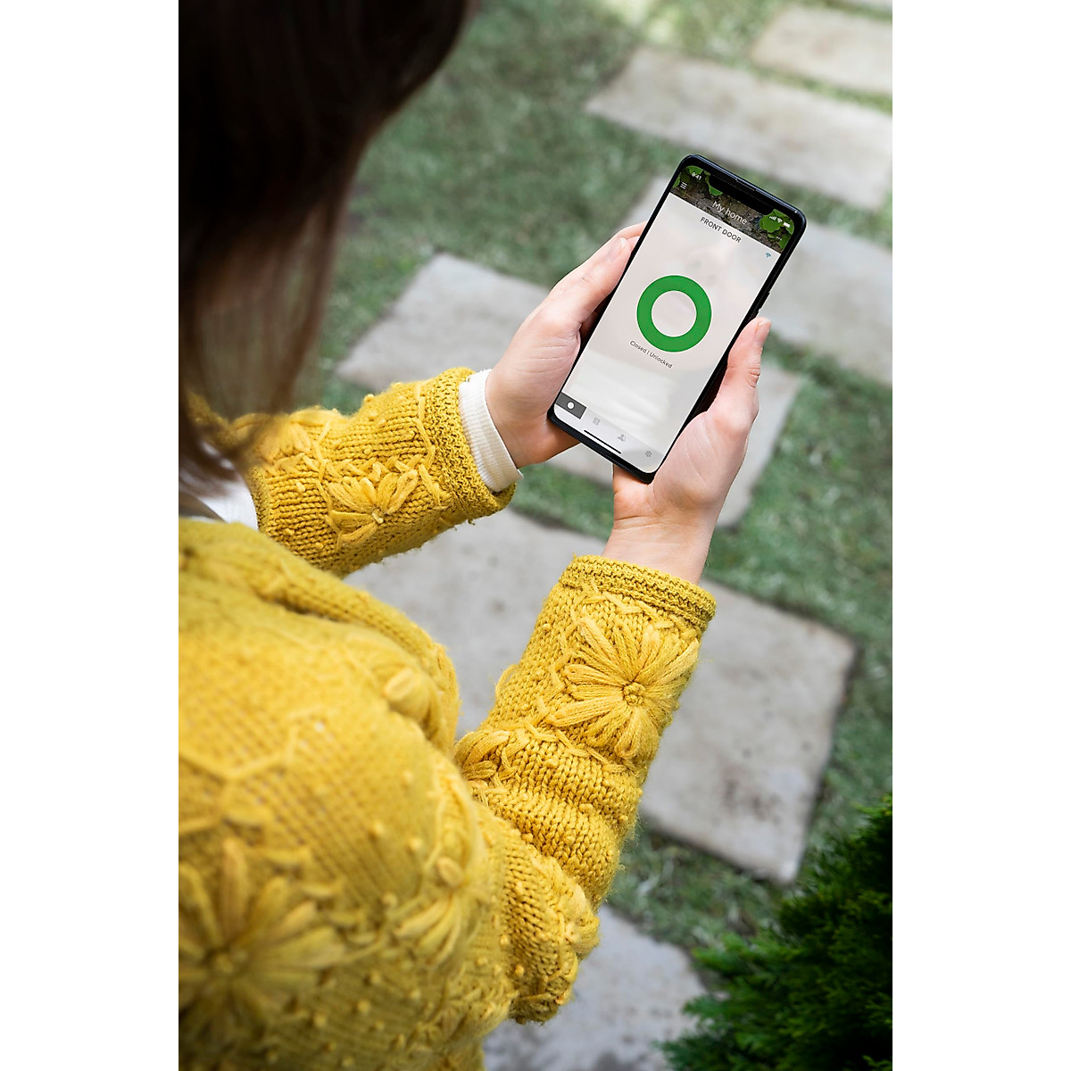 Yale Conexis L2 Smart Door Lock - Black - Remote Access from Anywhere, Anytime, No Key Needed, Compatible with Alexa, Google Assistant and Philips Hue SD-L2000-BL