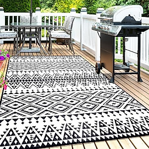 DiiKoo Outdoor Rug Mat for Patio, 6x9ft Waterproof Reversible Plastic Straw Rugs, Camping Carpet Area Mats for RV, Porch, Deck, Backyard, Balcony, Camper, Picnic, Beach, Trailer, Black & White