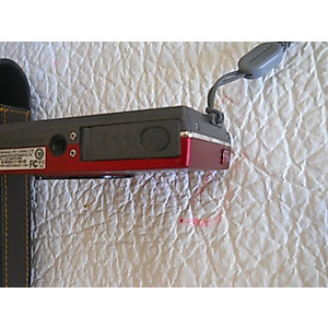 Samsung L100 8.2MP Digital Camera with 3x Optical Zoom (Red)