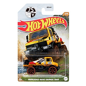 Hot Wheels - Mercedes-Benz Unimog 1300 - Off -Road Mud Runners 1/5 [Yellow]