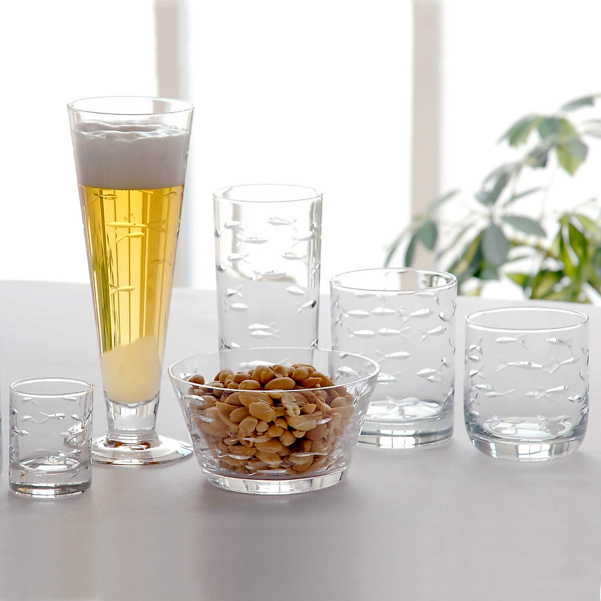 Rolf Glass School of Fish 13oz Double Old Fashioned Glass | Whiskey Glass Set of 4 | Lead-Free Glass | Engraved Tumbler Glasses | Designed and Engraved in the US