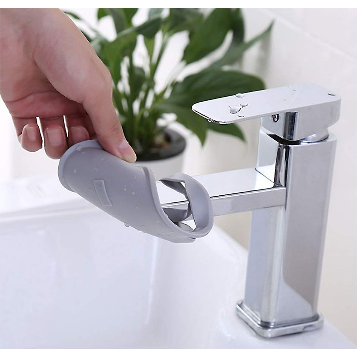 AKOAK 2 Pcs Faucet Expander Blade Design Child Safety Faucet Expander for Toddlers Children Hand Washing Assistant Bathroom Sink Supplies