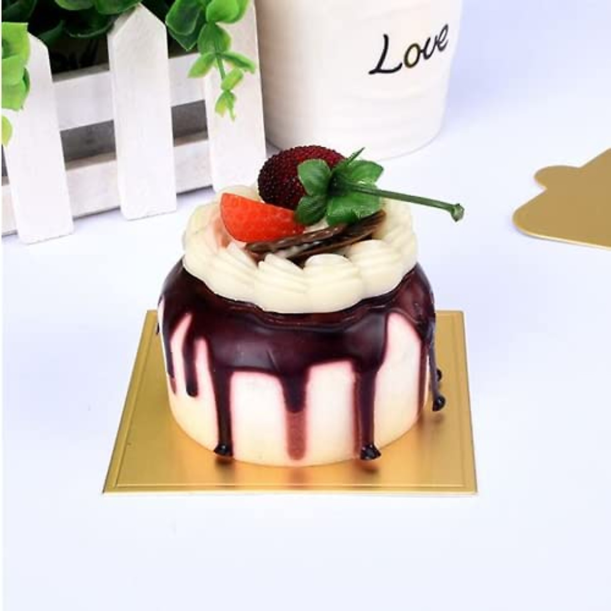 200Pcs Mini Cake Boards,Square Cake Bases,Dessert Displays Tray for Cupcakes, a Centerpiece on a Dessert Table, Cake Slices, Cupcakes, Treats, Cheesecake