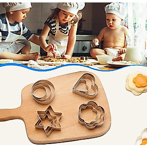 Strone Cookie Cutters, 20 Pcs Cookie Cutters Set Stainless Steel Multi-Size Biscuit Cutters Sandwich Fruit Cutting Shapes Heart, Star, Circle, Flower Metal Molds
