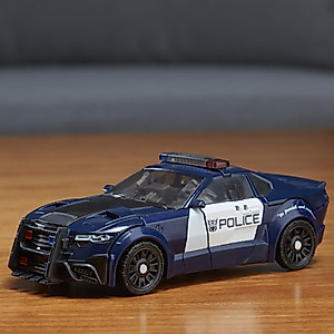 Transformers: The Last Knight Premier Edition Deluxe Barricade