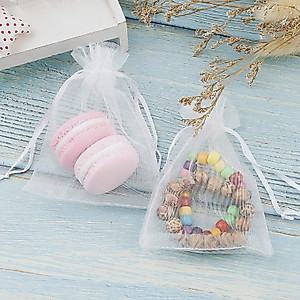 FOBGEL 50 Pcs White Organza Bags 3.5x4.7 (9x12cm), Drawstring Jewelry Gift Bag, Gift Bags Medium Size, For Party, Jewelry, Christmas, Lavender, Festival, Bathroom Soaps, Makeup, Organza Favor Bags