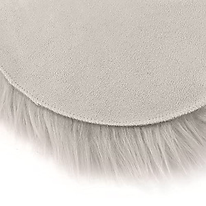 Nuxn 40 x 50cm Heart Shape Faux Sheepskin Rug Soft Long Plush Fluffy Shaggy Carpet Area Mats Rugs Bedroom Sofa Decorative Floor Carpet (Grey)