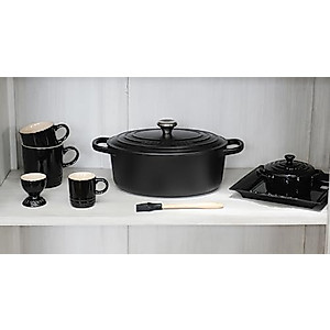 Le Creuset Enameled Cast Iron Signature Oval Dutch Oven, 6.75 qt., Licorice