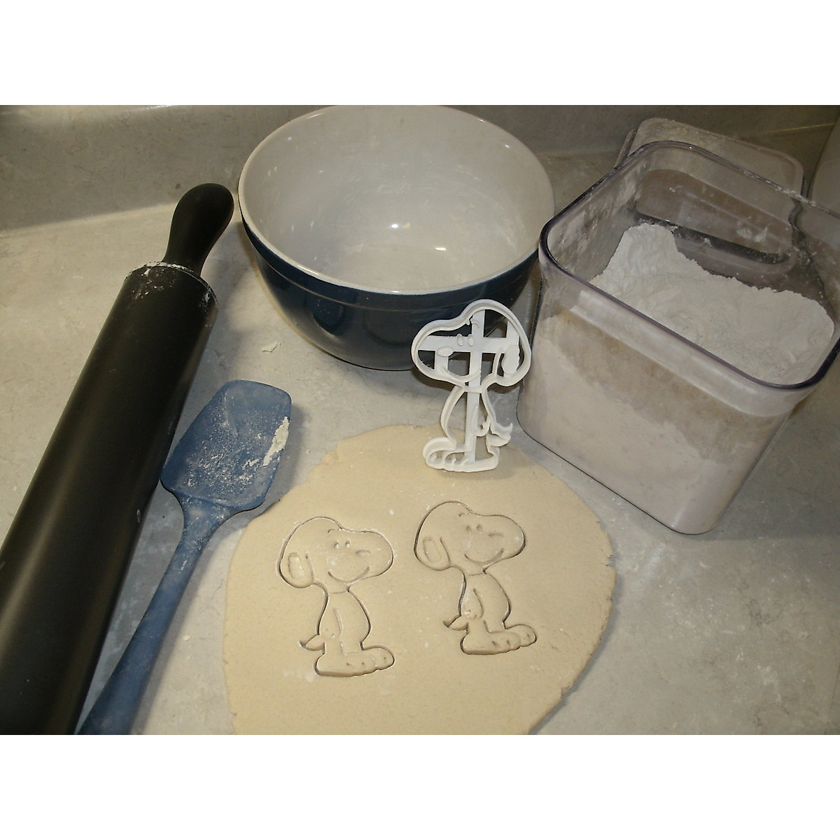 INSPIRED BY SNOOPY PET BEAGLE COMICS CARTOON CHARACTER COOKIE CUTTER BAKING TOOL MADE IN USA PR615