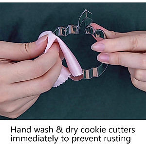 Thanksgiving Cookie Cutters 8PCS Fall Leaves Cookie Cutter Set Turkey, Pumpkin, Maple/Oak Leaf, Corn,Squirrel and Acorn Turkey Leg